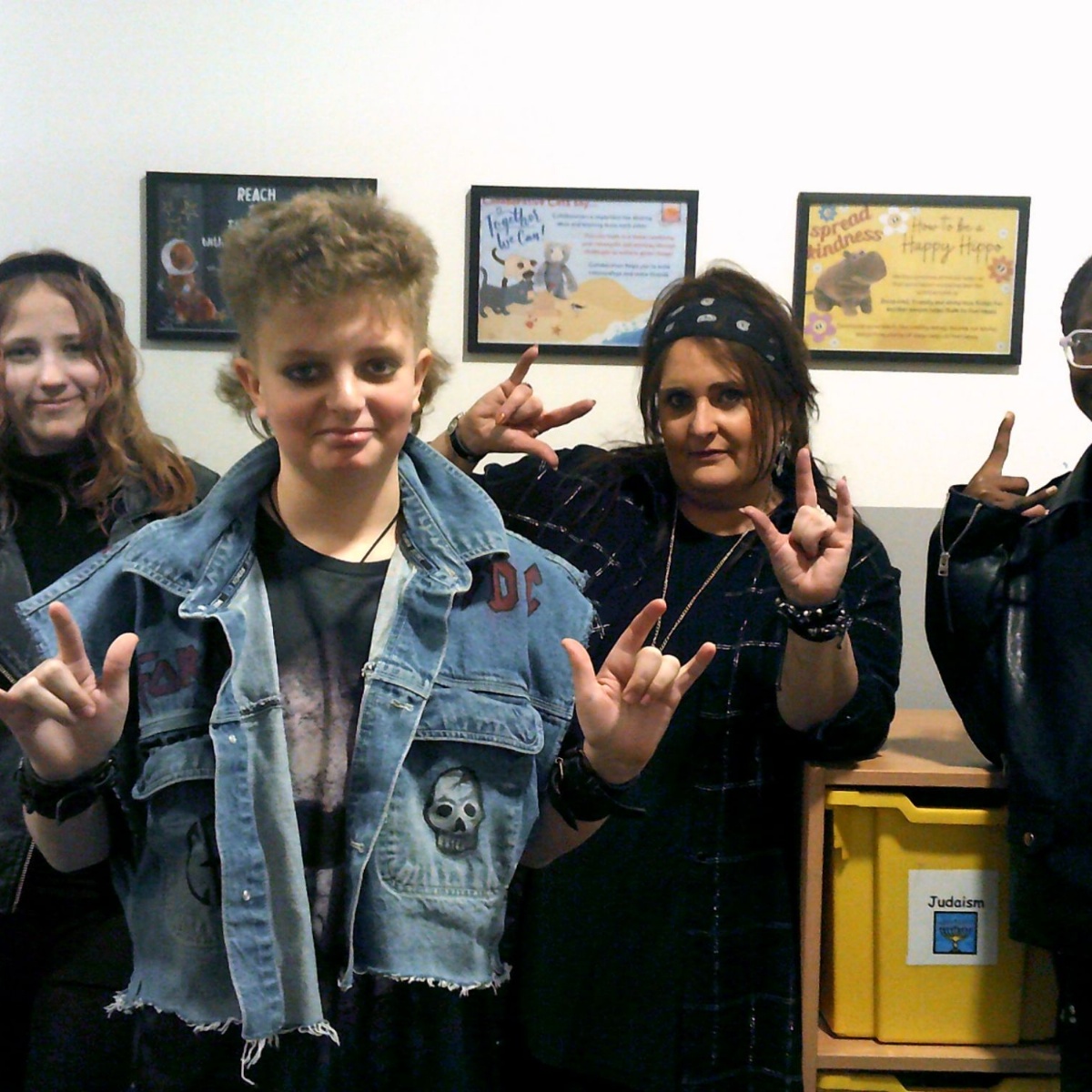 Whinless Down Academy - Academy Children Rock on NSPCC's Number Day